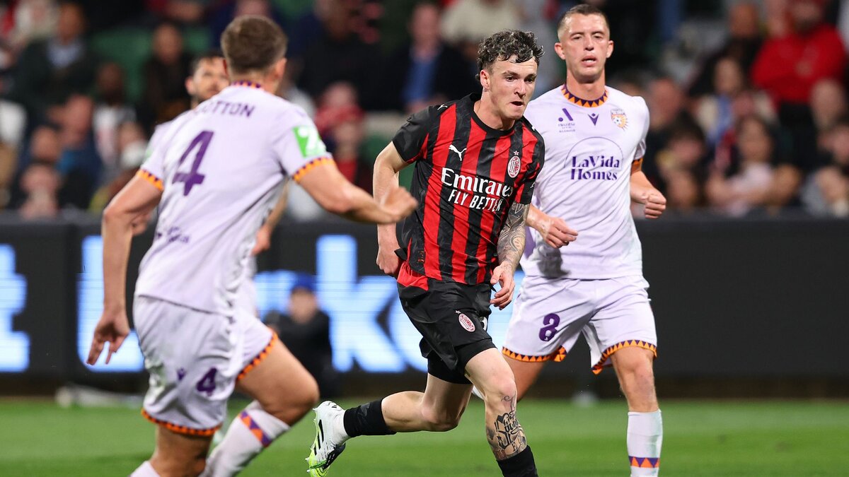 Social Media Soccer: Calciomercato Milan: il Bournemouth vuole Jimenez ...