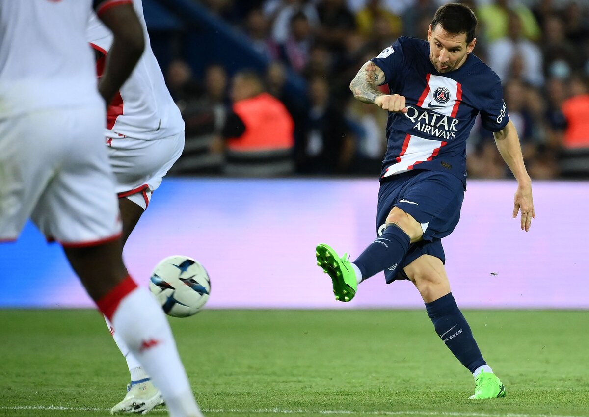 Social Media Soccer: PSG, Qatar Airways Holidays dedica dei pacchetti ...